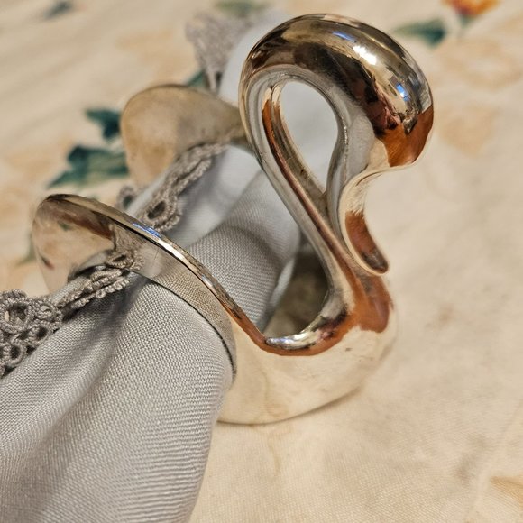 WM. A Rodgers | Dining | Vintage Set Of 4 Swan Napkin Rings Rogers ...
